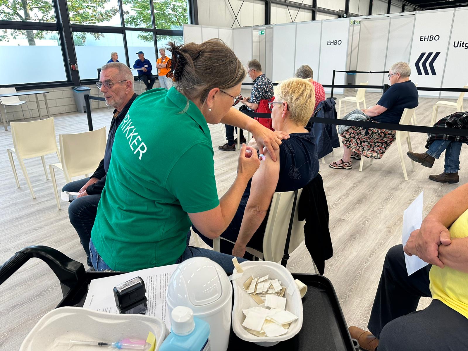 Aankondiging najaarsronde coronaprik 2024 - GGD Gelderland-Zuid